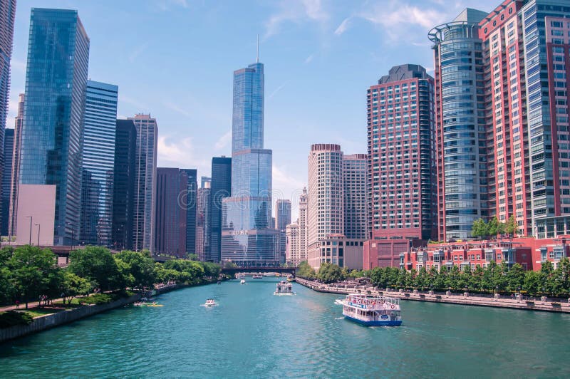 Chicago Downtown in the Beautiful Day Editorial Photo - Image of water ...