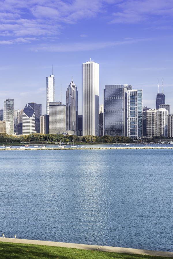Chicago Downtown in Fall Scenery Stock Image - Image of landmark, city ...