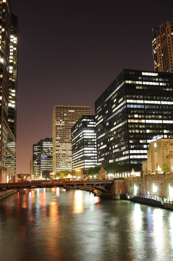 Chicago downtown editorial photo. Image of center, american - 63298936