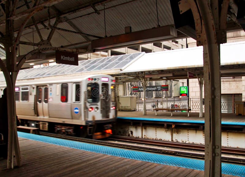 Chicago S Brown Line Elevated "el" Train As Seen from Platform Stock ...