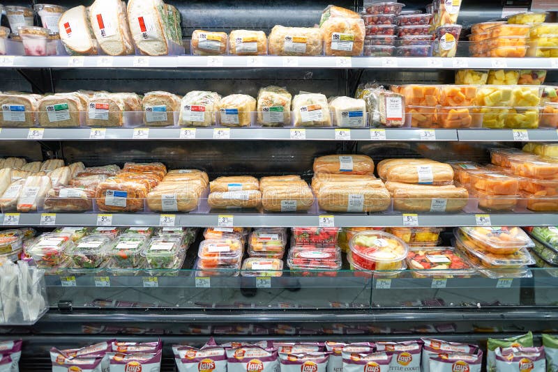 Walgreens store editorial stock image. Image of mart - 99036204