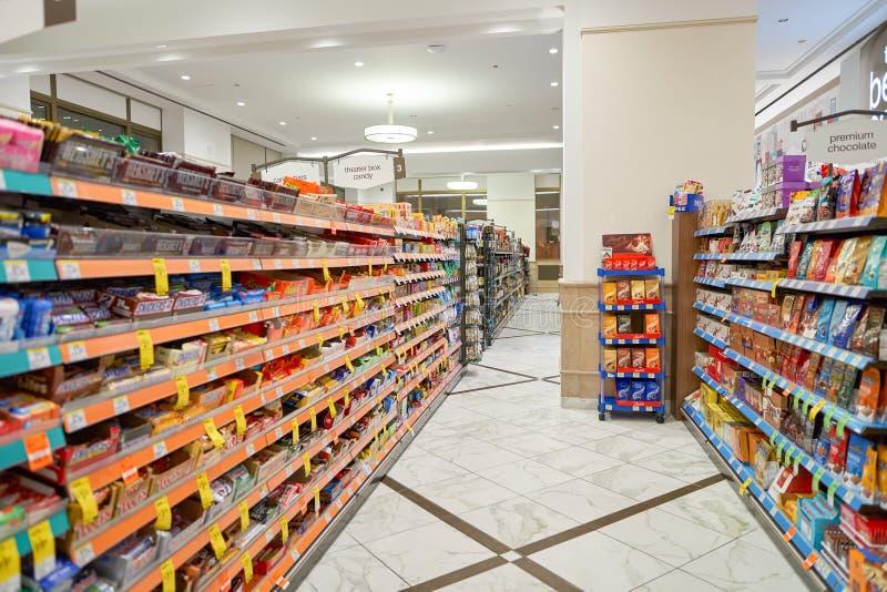 Walgreens store editorial photo. Image of indoor, commercial - 99037046