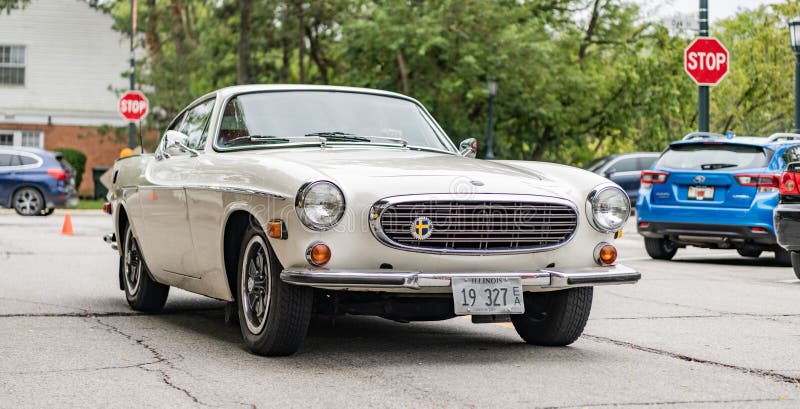 Chicago, Illinois - September 29, 2024: 1970 Volvo 1800 E Classic Car ...