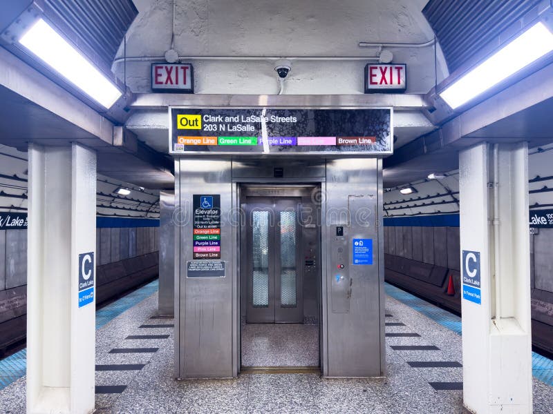 196 Illuminated Platform Signs Stock Photos - Free & Royalty-Free Stock ...