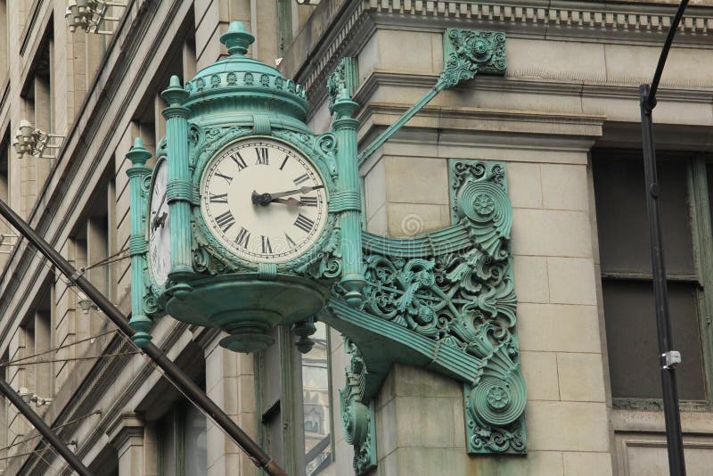 Chicago Landmark clock in stock image. Image of store - 27013541