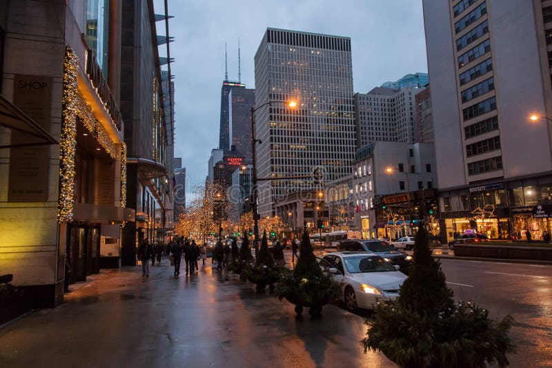 Chicago Loop editorial stock photo. Image of night, buildings - 28804923