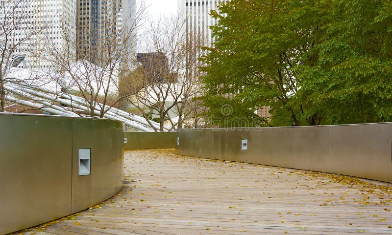 Chicago Public walkway editorial photo. Image of michigan - 82768216