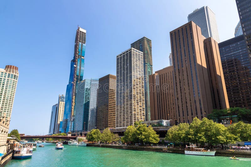 Chicago river in Chicago editorial stock image. Image of famous - 248149894