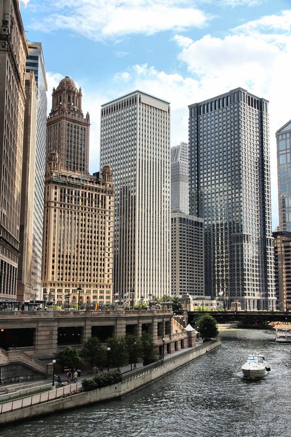 Chicago River Summer City Skyline Stock Image - Image of building ...