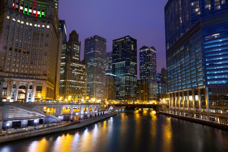 Chicago River at Night stock photo. Image of skyline, illinois - 339532