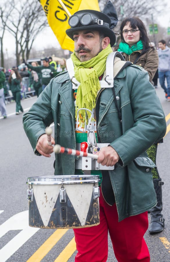 Chicago Saint Patrick Parade Editorial Photo - Image of chicago ...