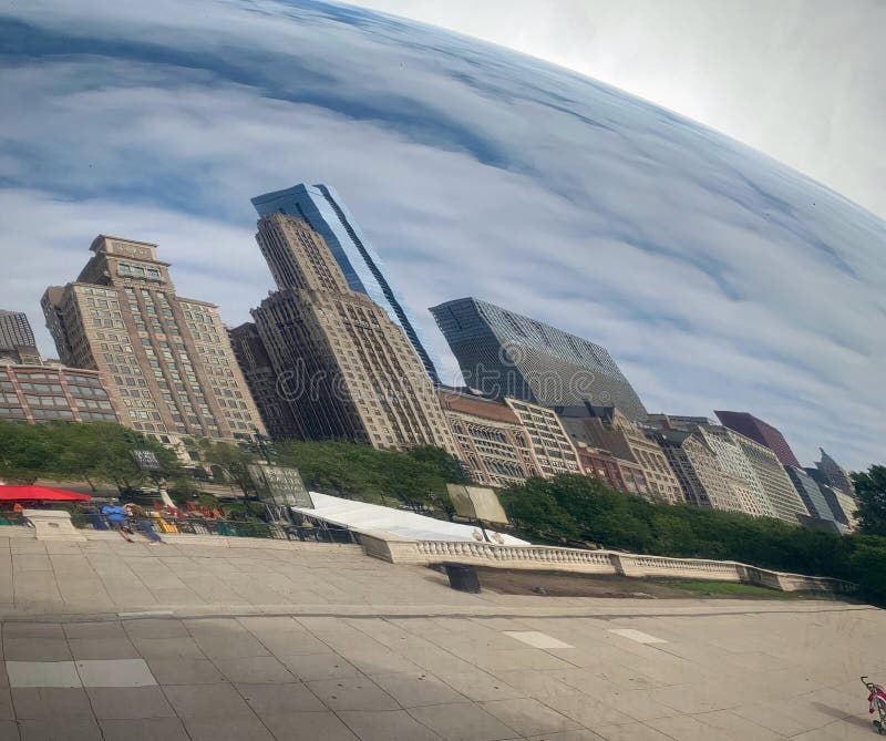 Skyscraper Reflection on "the Bean" in Chicago Editorial Photography ...