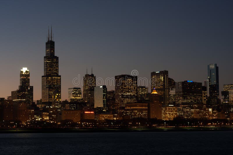 Chicago Skyline at Sunset editorial photo. Image of corporate - 37410821