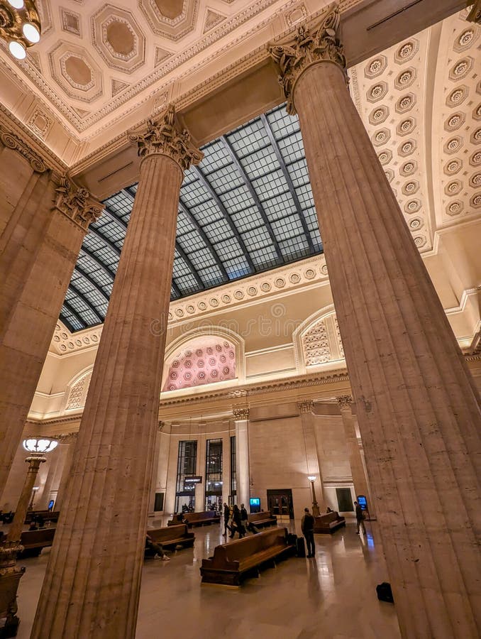 Chicago Union Train Station Indoor Architecture Stock Image - Image of ...