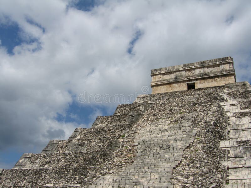 Chichen Itza stock image. Image of pyramid, architectural - 1144687