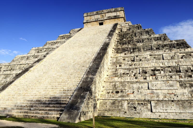 Large Group of People Watching the Spring Equinox at Chichen Itza ...