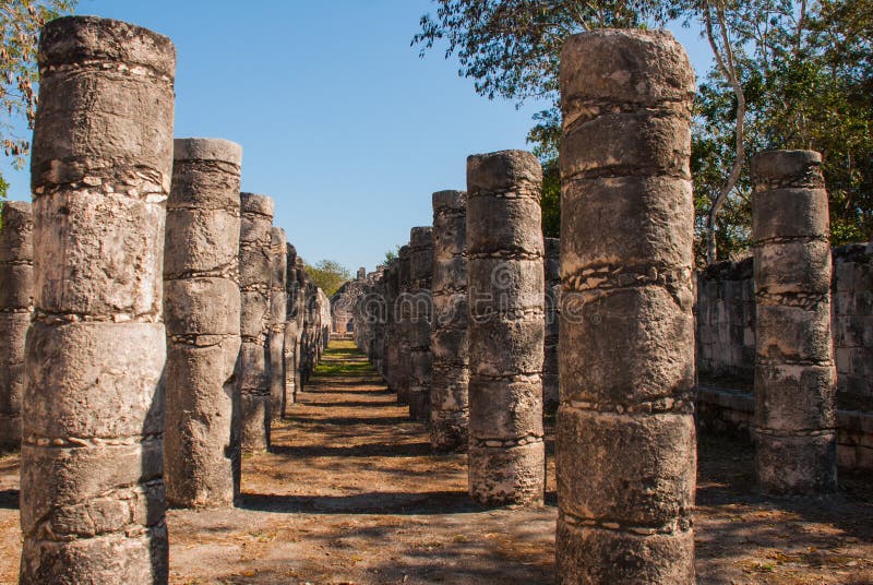 Chichen Itza, Columns in the Temple of a Thousand Warriors, Mexico ...