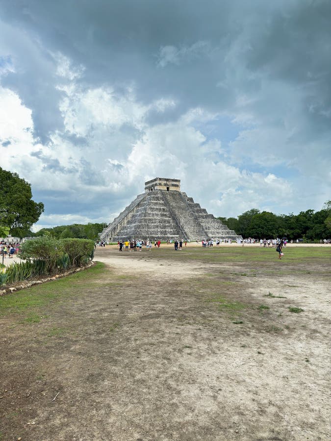 Chichen Itza Pyramid Mexico Stock Photo - Image of holiday, vacation ...