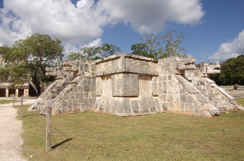 Chichen Itza stock image. Image of mexico, chichen, kukulkan - 40734599