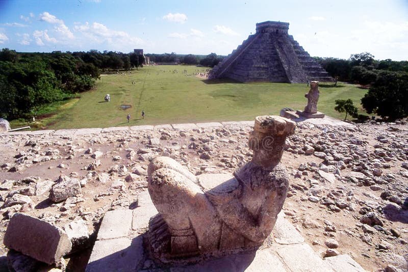 Chichen Itza, Yucatan, Mexico. Kukulkan Temple Stock Image - Image of ...