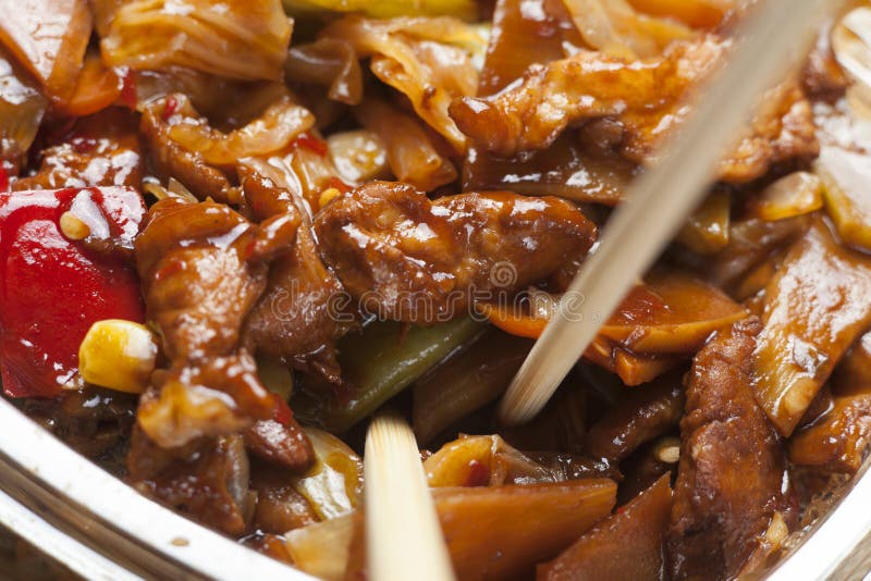 Chicken chow mein stock image. Image of sauces, dinner - 39135591