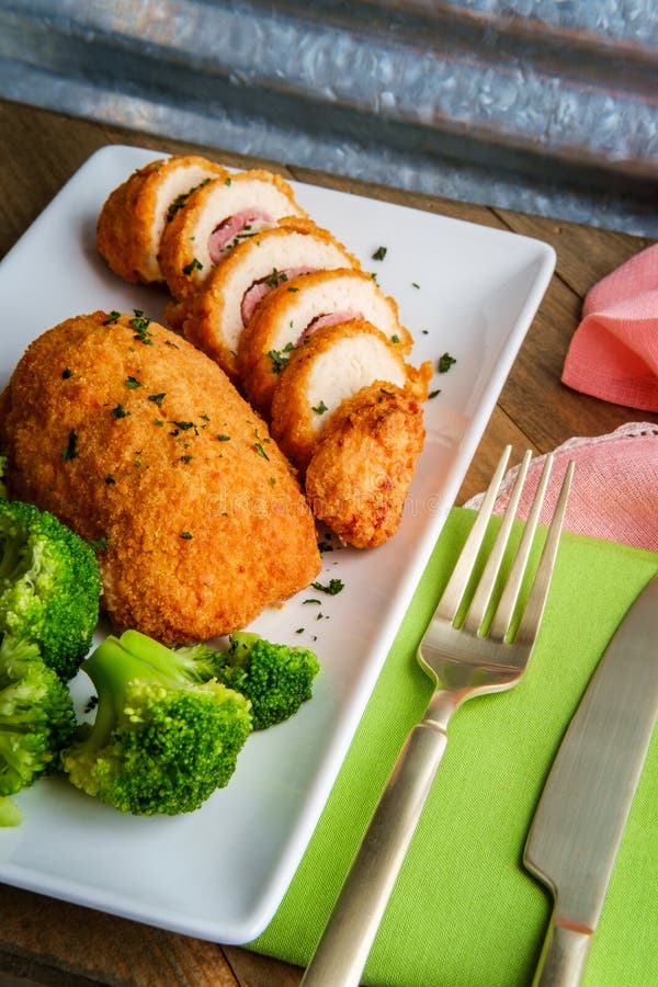 Chicken Cordon Bleu Broccoli Stock Photo - Image of jacobo, cuisine ...
