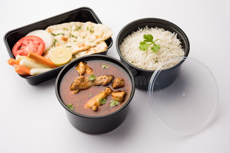 Chicken Curry Masala Packed in Plastic Container for Home Delivery ...