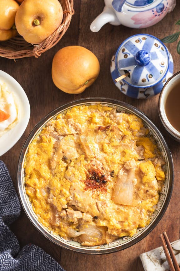 Chicken and Egg Rice Bowl - Oyakodon Stock Image - Image of food, rice ...