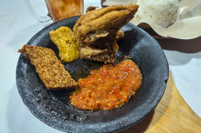 Chicken Fresh Vegetables on the Dining Table Ready To Eat Stock Image ...