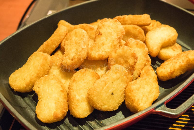 Chicken Nuggets Served in Pan Stock Image - Image of healthy, glass ...