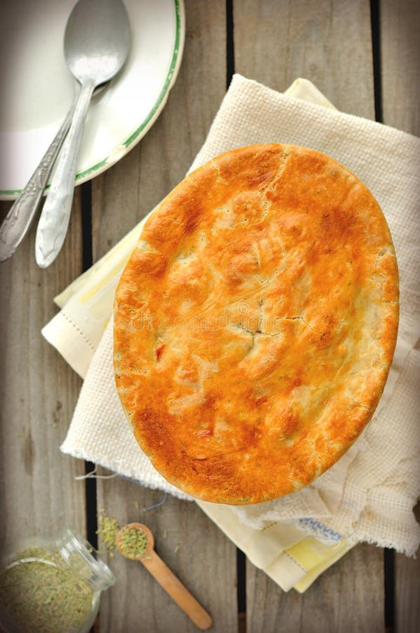 Chicken and Vegetables Pot Pie Stock Photo - Image of crust, meat: 29505368