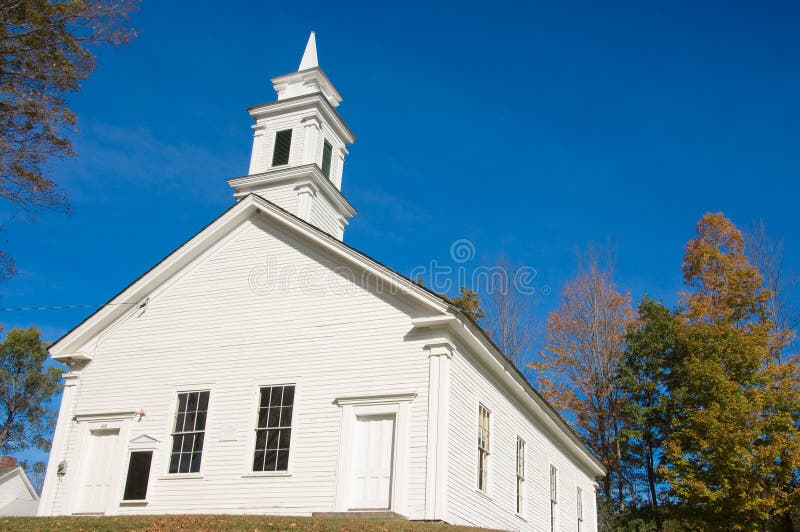Chiesa Bianca Dell'assicella Fotografia Stock - Immagine di paesaggio ...