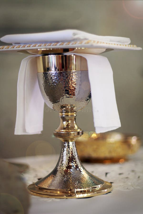 Calice Da Consacrazione E Rosario Di Comunione Fotografia Stock ...