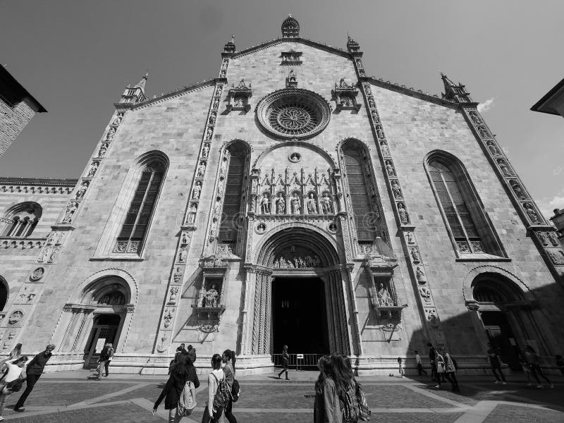 Chiesa Della Cattedrale in Como in Bianco E Nero Immagine Stock ...