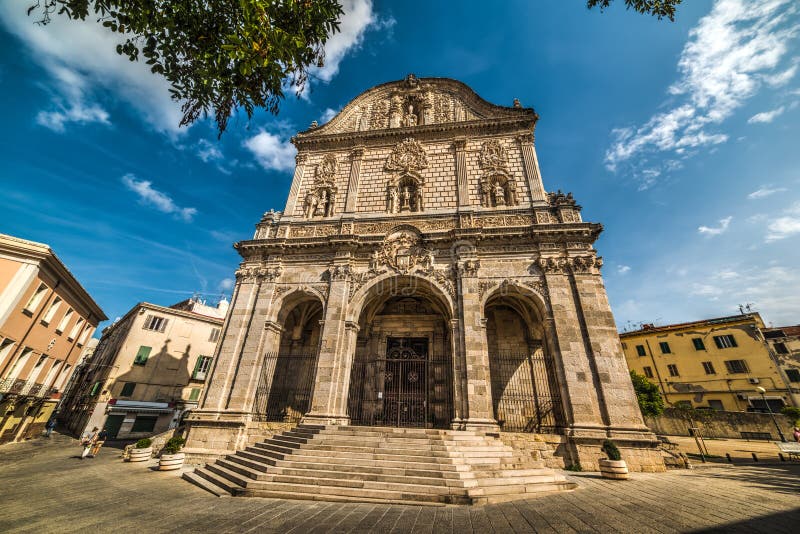 Chiesa Di San Nicola a Sassari Fotografia Editoriale - Immagine di nubi ...