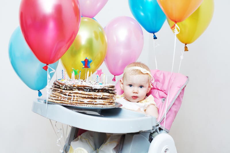 Child with a cake stock image. Image of celebrate, cute - 12174071