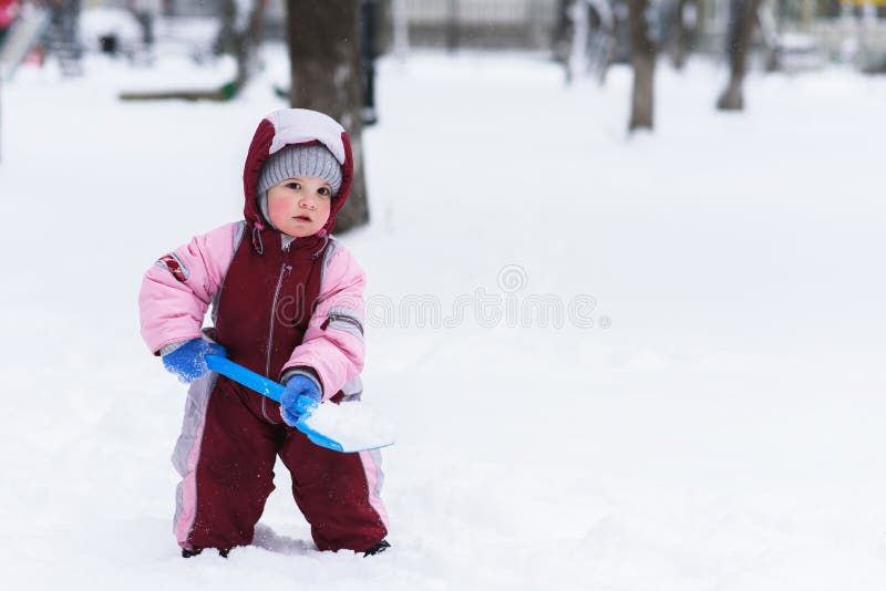 3,995 Child Digging Stock Photos - Free & Royalty-Free Stock Photos ...