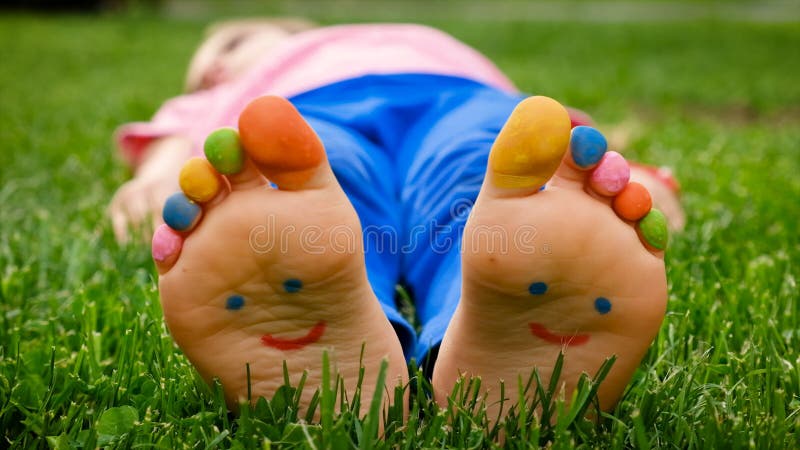 Paint Fun Feet Kids with Smiley Drawing Toes. Barefoot Child Playing ...