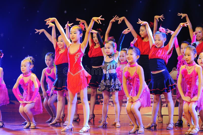 Children in the Performing Dance Drama Editorial Photo - Image of green ...