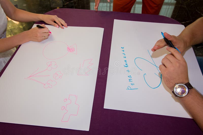 Parents Draw Picture with Their Daughter Stock Vector - Illustration of ...