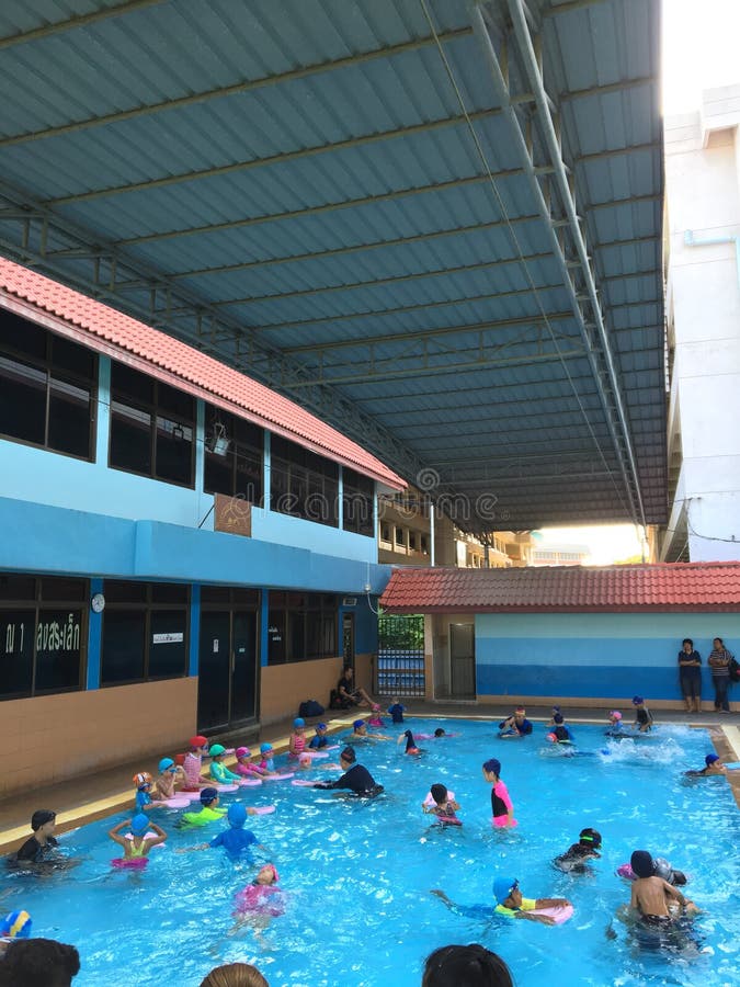 Children Kid Group in Swimming Pool Editorial Stock Photo - Image of ...
