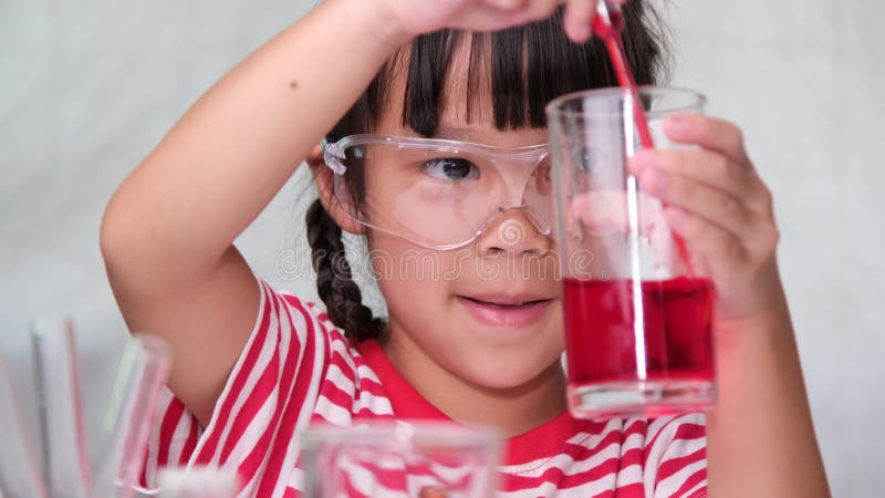 Children are Learning and Doing Science Experiments in the Classroom ...