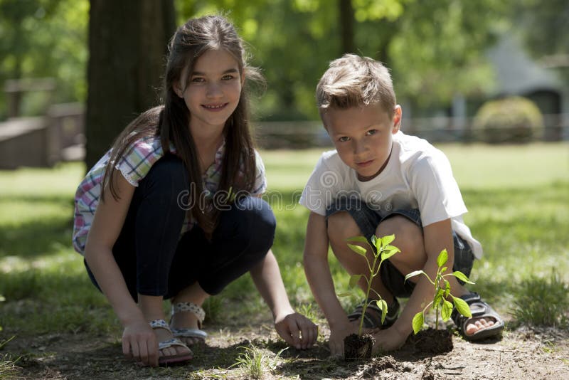 9+ Children planting Free Stock Photos - StockFreeImages