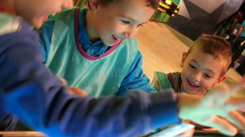 Accelerated Learning Techniques, Modern Education System, Children Move ...