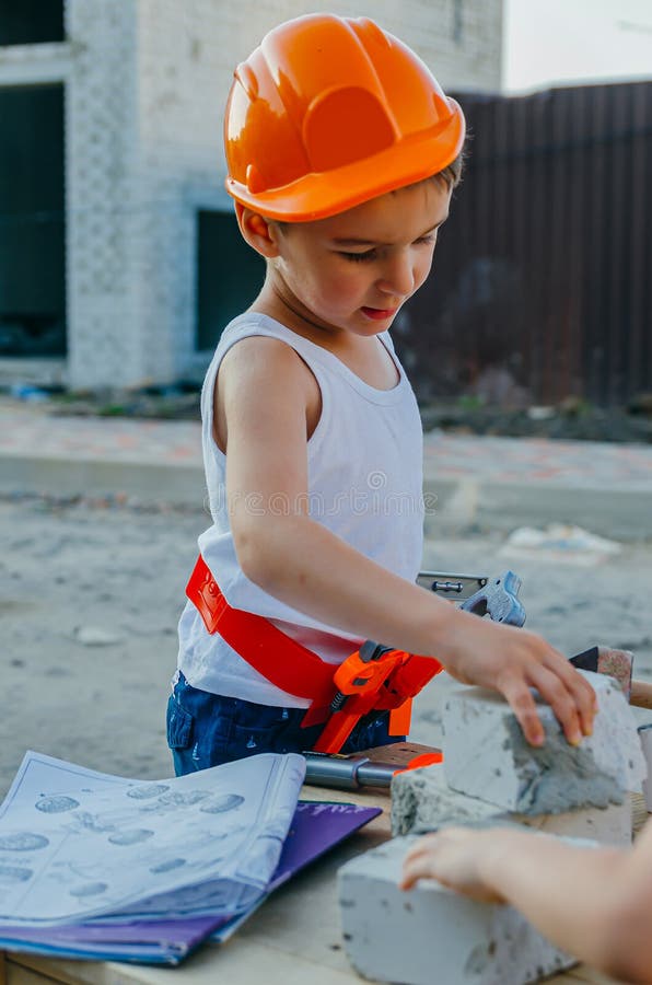 Children`s Role-playing Games - a Profession Builder. Early Development ...