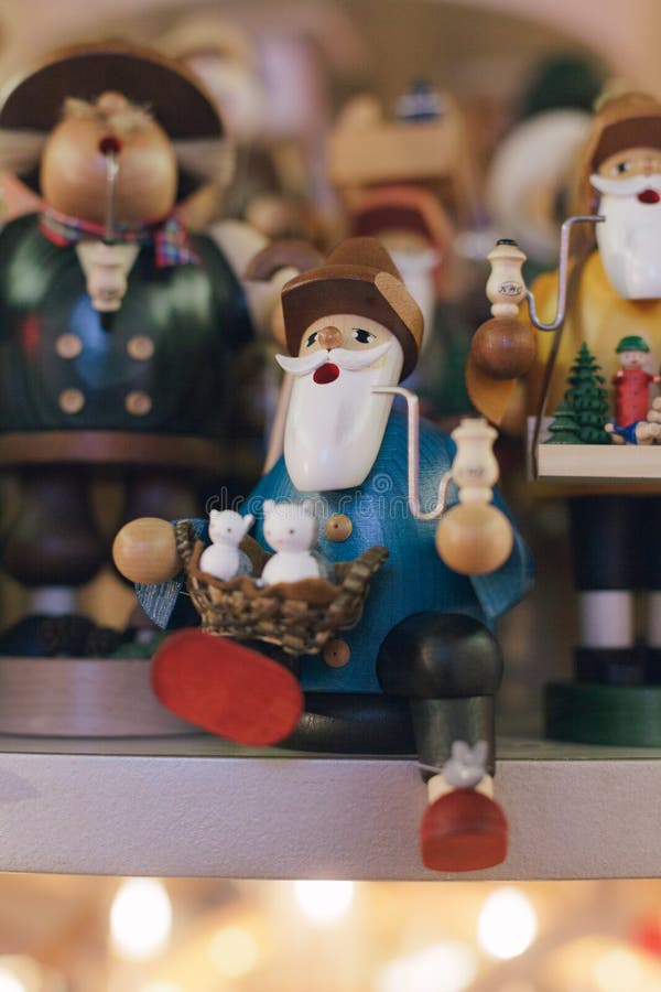 Children`s Wooden Toy Store Stock Photo - Image of gifts, paint: 136684342