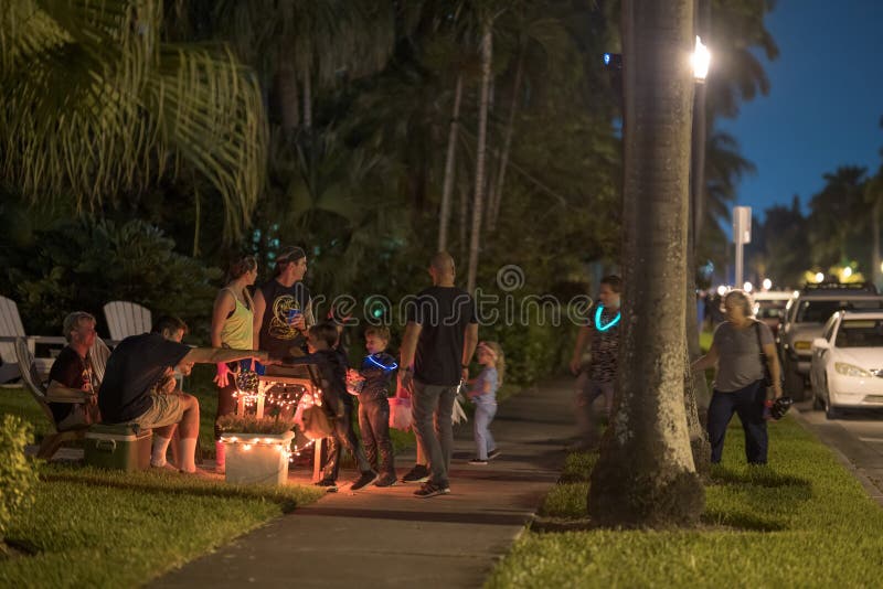 Children Trick or Treating on Halloween Night Editorial Photography ...