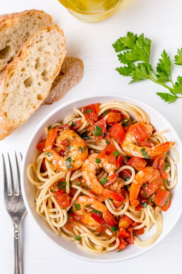 Chilli Shrimp and Tomato Spaghetti Stock Image - Image of close, fish ...