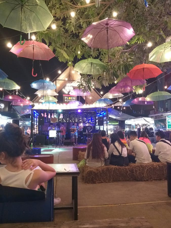 Chilling Spots at Chiang Mai Night Bazzarr Editorial Image - Image of ...