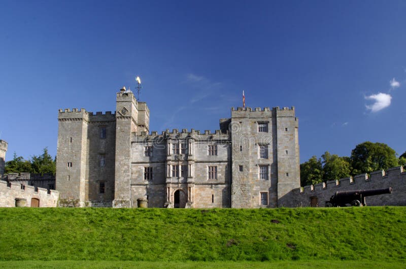 Chillingham Castle Great Hall Stock Photo - Image of great, candles ...